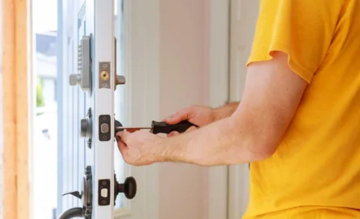 What to Do When You Are Locked Out of Your House: Step-by-Step Guide to ...